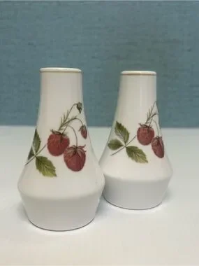 Old Japan Product | Kitchen | Beautiful Noritake Japan Strawberry Salt ...